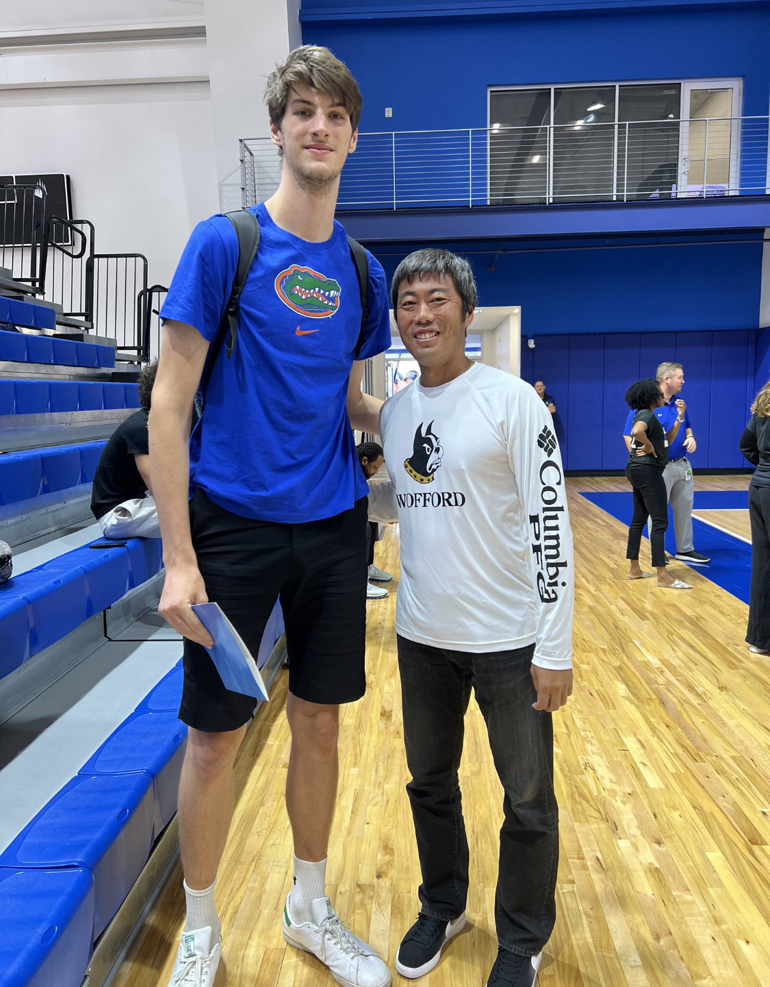 【悲報】上原浩二(186cm)がバスケ選手と並んだ結果 | あらまめ2chあらまめ2ch